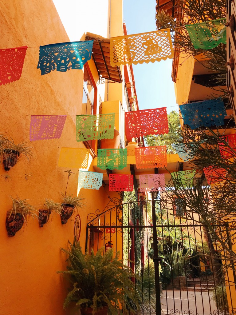 The Day Of The Dead s History And Meaning Explained Coveteur