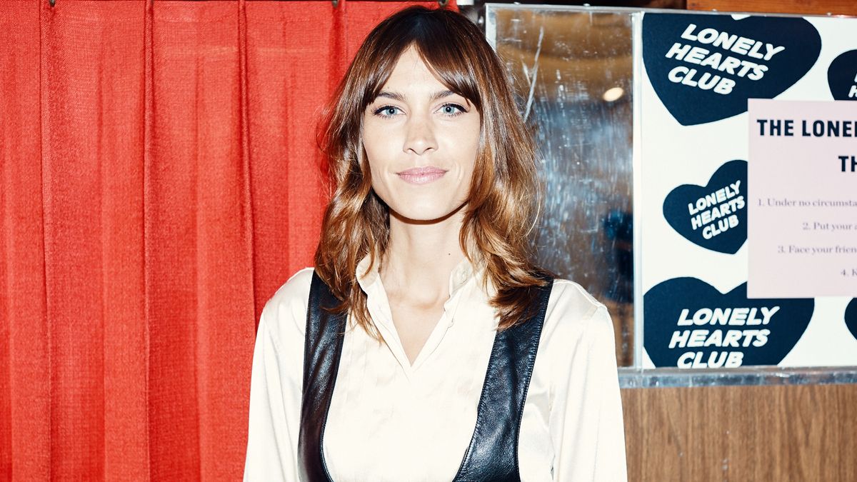 The Best Celebrity Shag Haircuts Trending for Spring 2019 - Coveteur ...