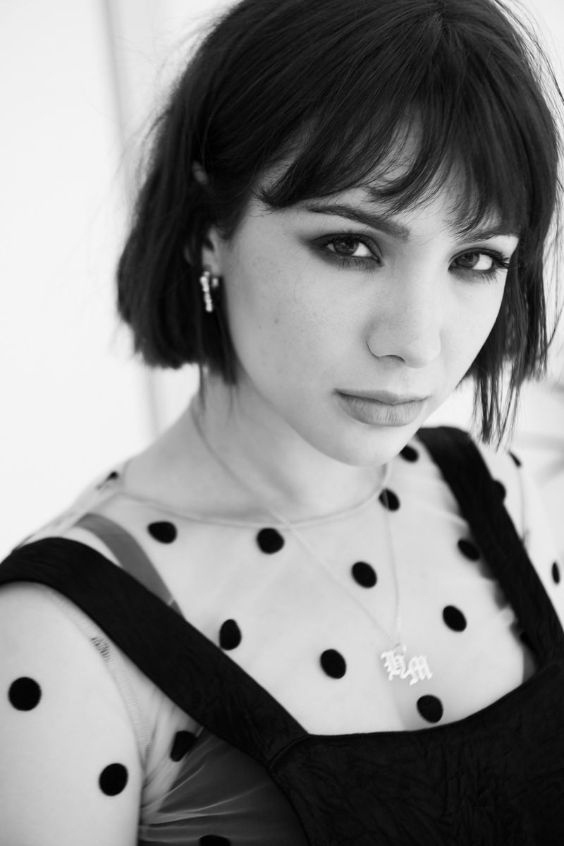Hannah Marks Hannah Marks