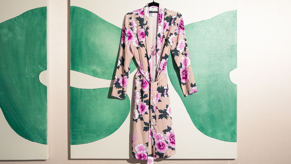 How to Style a Robe 3 Different Ways - Coveteur: Inside Closets ...