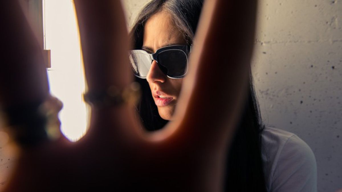 Why It’s Unhealthy to Idolize Women On Social Media - Coveteur: Inside ...