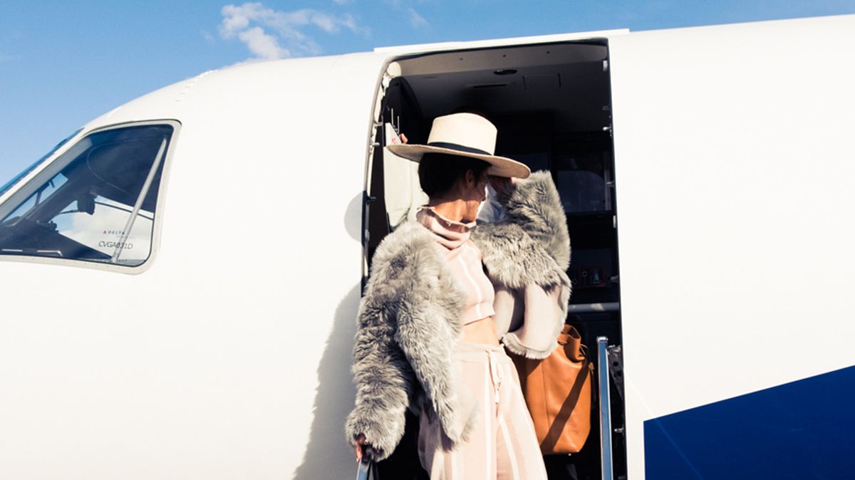 What to Wear on a Flight - Coveteur: Inside Closets, Fashion, Beauty ...